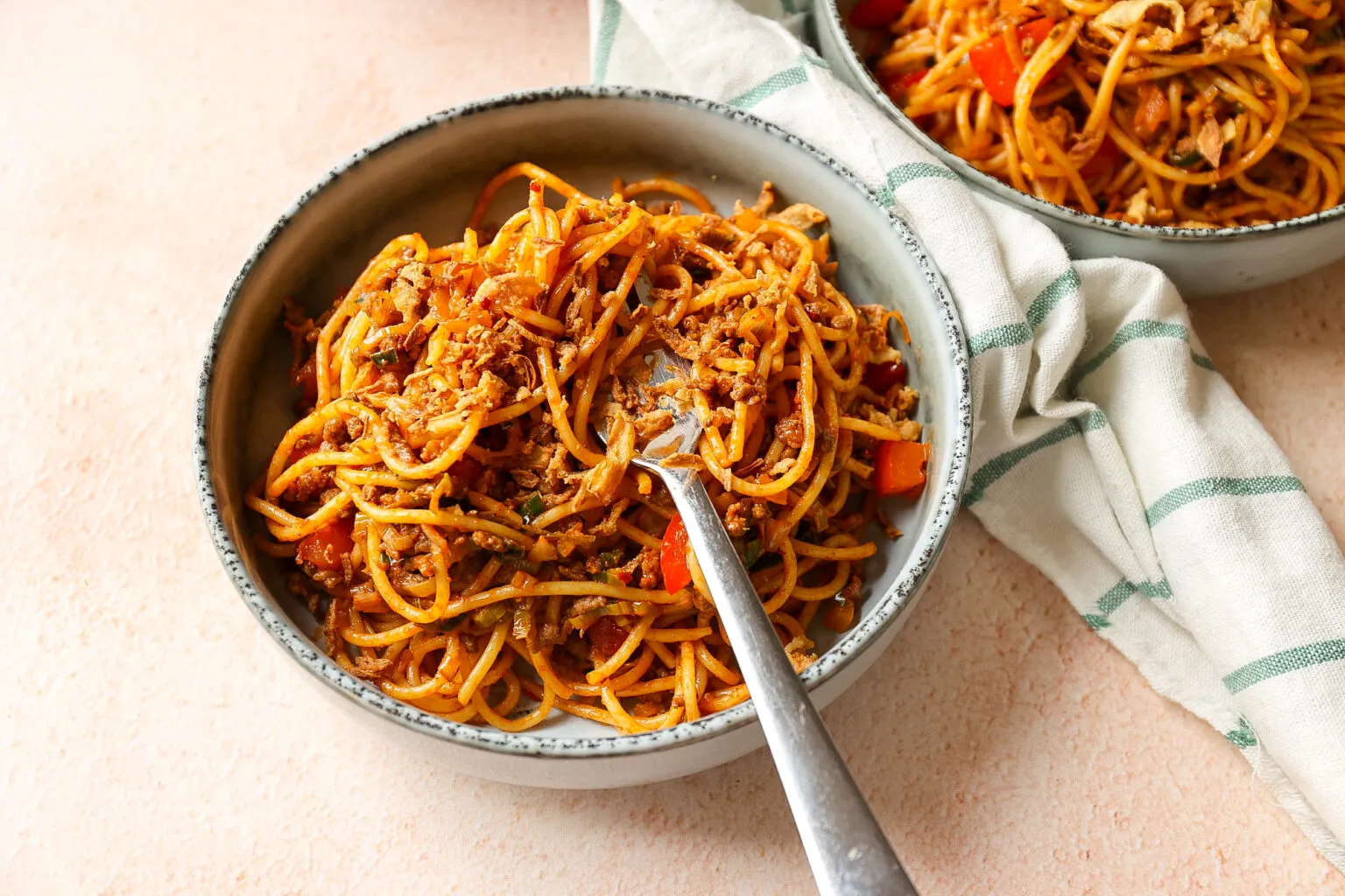 Surinaamse bami met gehakt | Lekker snel klaar! | Lekker en Simpel