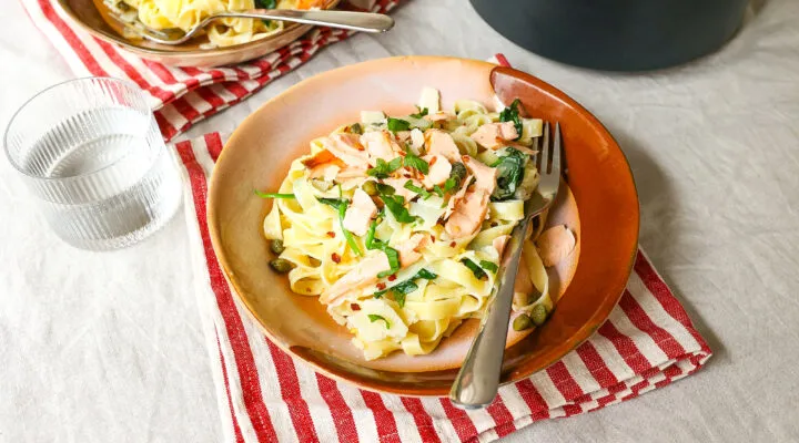 Pasta met spinazie en zalm | In 20 min. op tafel! | Lekker en Simpel