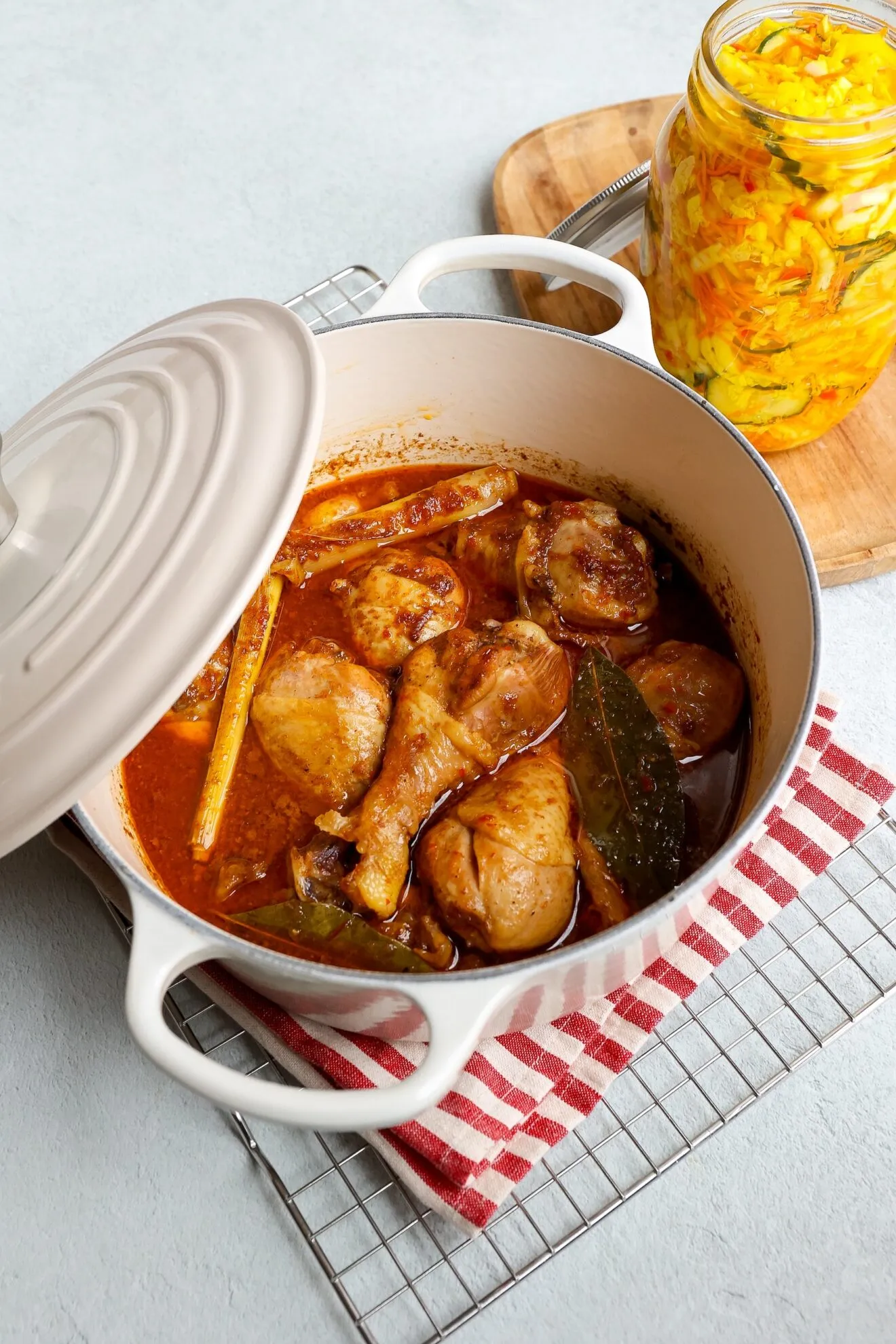 Ajam smoor | Lekker en Simpel